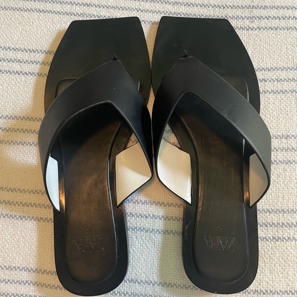 Zara | Shoes | Zara Square Toe Thong Sandals | Poshmark